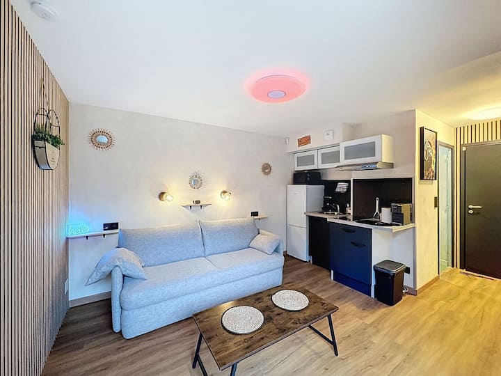 Studio Avec Terrasse. - Glisy