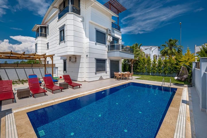 Private Pool Villa Near The Land Of Legends - Serik