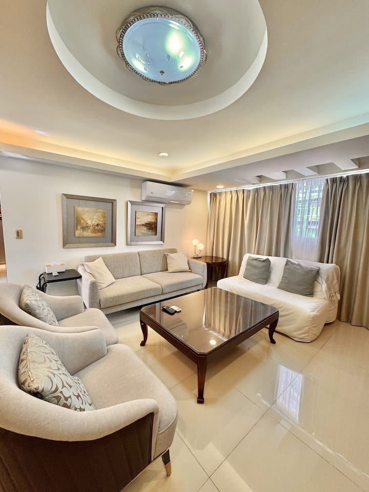 Central East District Apt With Sunlight & Serenity - China