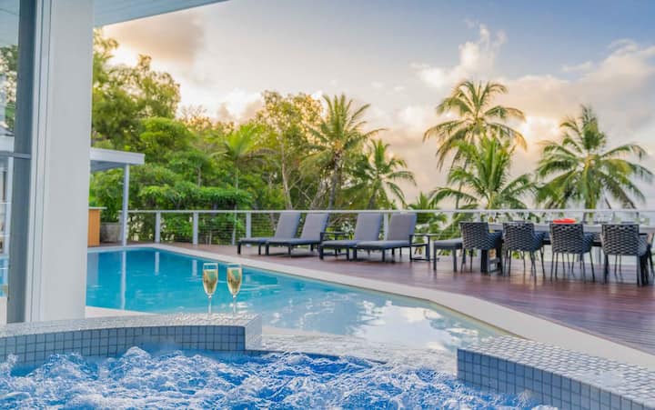 Havana 15 Wharf - 5-star Port Douglas Accomodation - Port Douglas