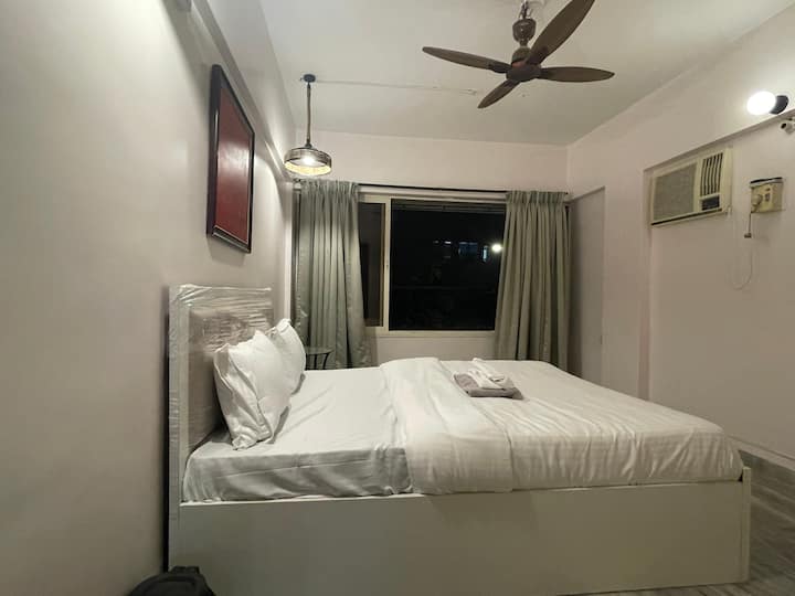 4bhk In Bandra Near Sea Link - Mumbai
