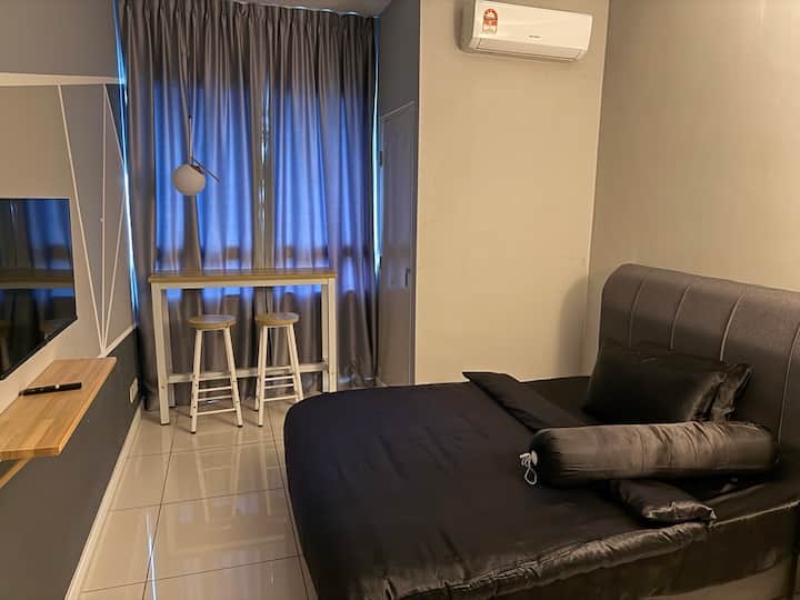 Moonlit Shore @ Horizon Suites |Near To Klia| - Sepang