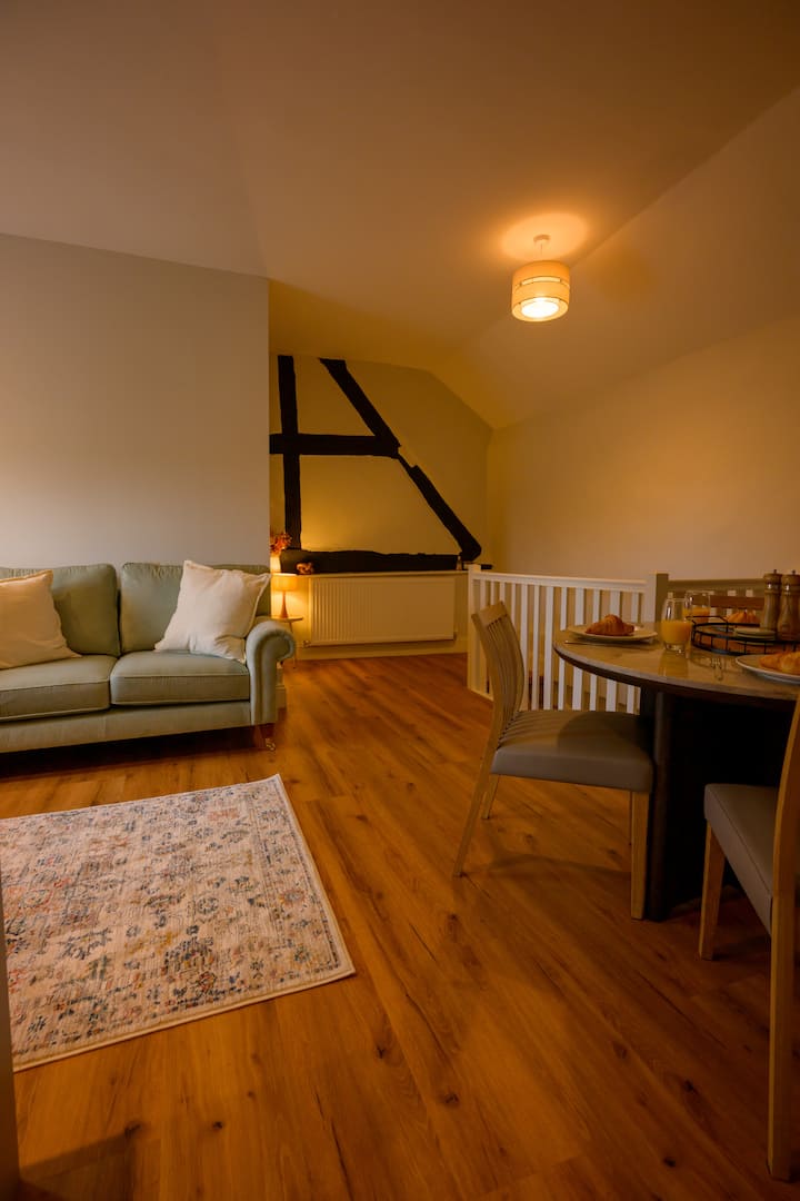 Bakers Rest, A Farmhouse Escape - West Midlands