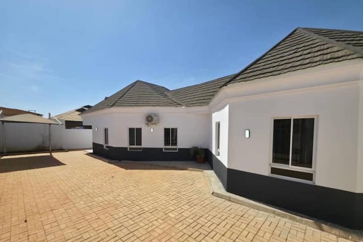 Fully Furnished Home In Rayfield, Jos - Jos