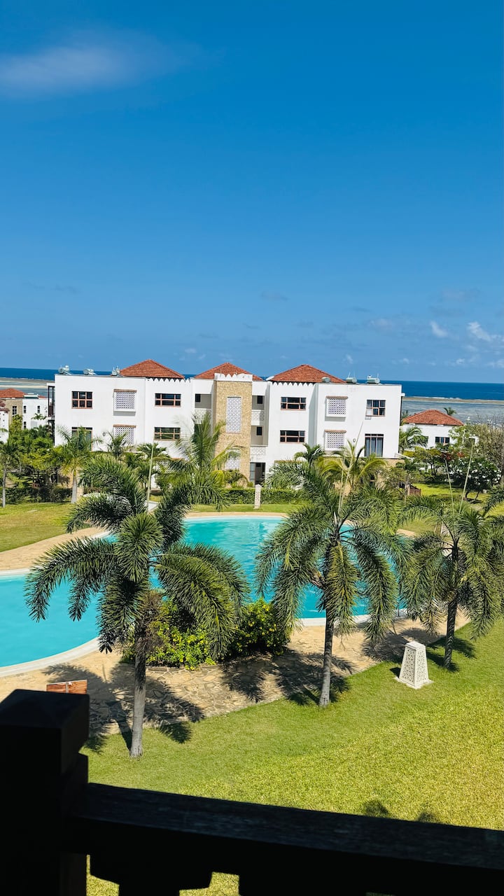 Beachfront 2br Condo At Sultan Palace, Kikambala - Kenya