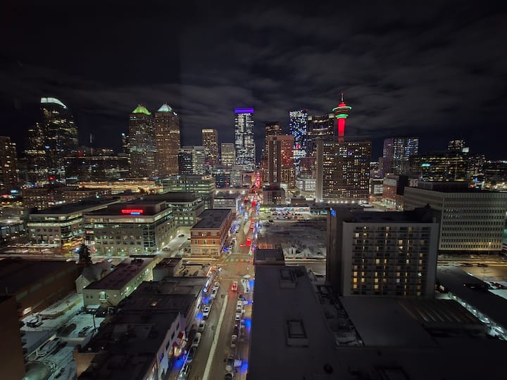 Breath-taking-view/5guest Dtskyline-135 13ave Sw - Calgary