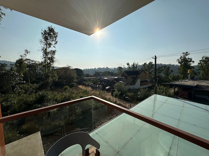 Quiet Nature Homestay | Balcony Rooms, Breakfast - Coorg (Kodagu)