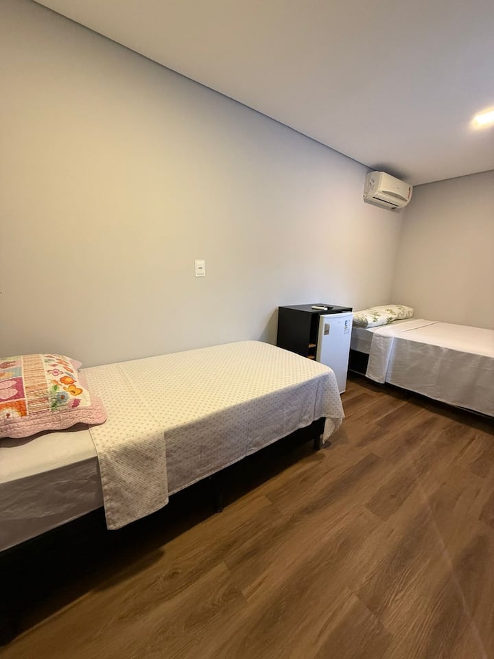 Quarto Container. 500 Metro Da Praia Itapema - Itapema