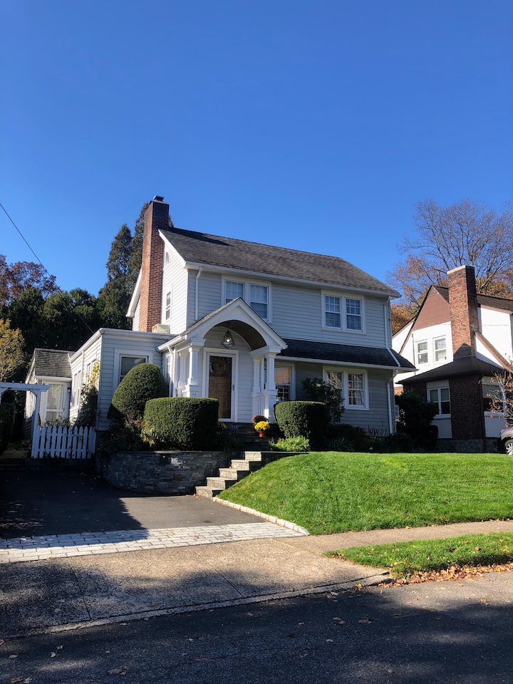 Short Term House Rental In Mamaroneck (Rye Neck) - White Plains, NY