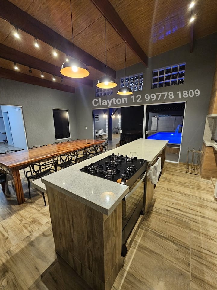 Casa Com Piscina E Acessibilidade  Um Ubatuba. - Ubatuba