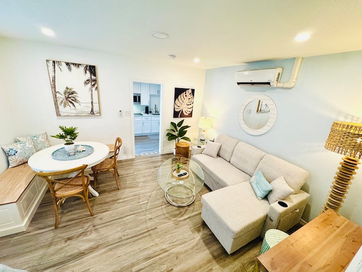 Costal Condo Beach Access With Hot Tub! - Daytona Beach Shores, FL