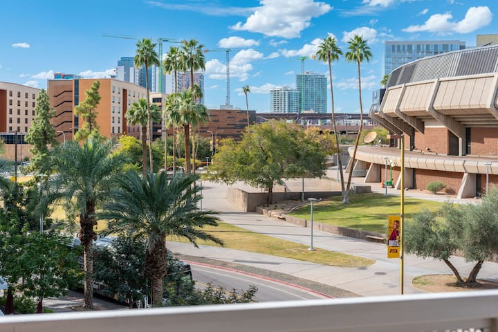 Tempe Comfort! 1br W/ Pool & Gym Near Asu - Tempe, AZ