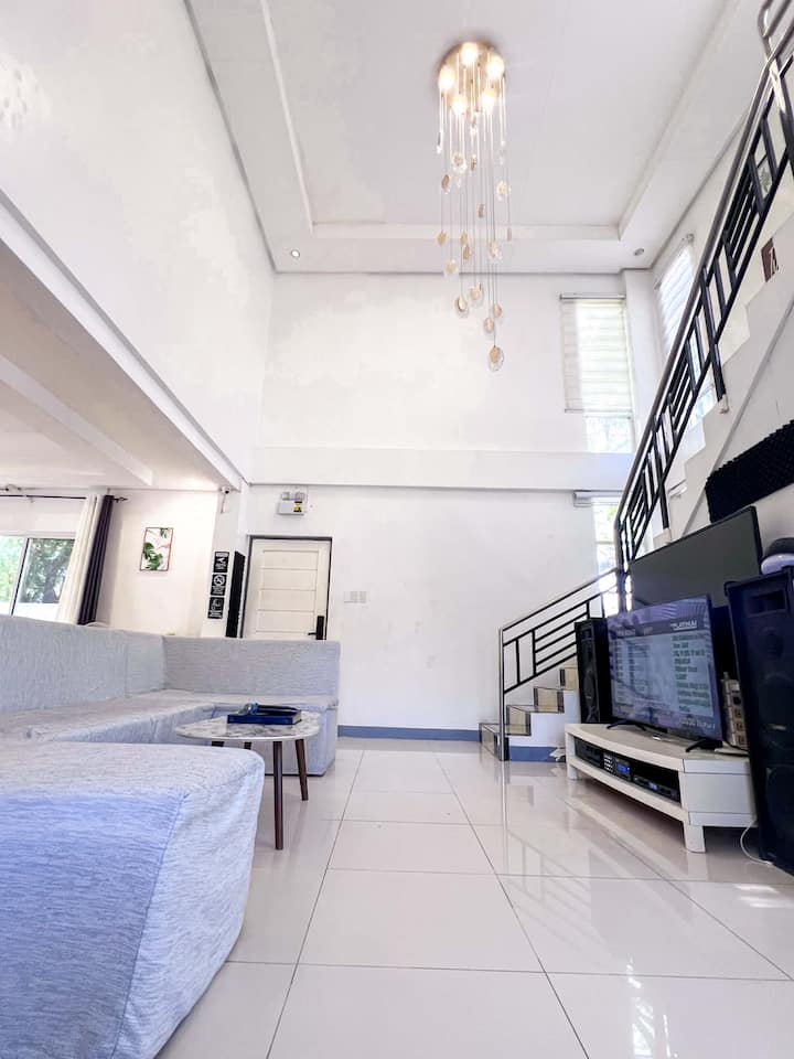 Villa W/nature Vibe & Unli Karaoke For Family - Antipolo