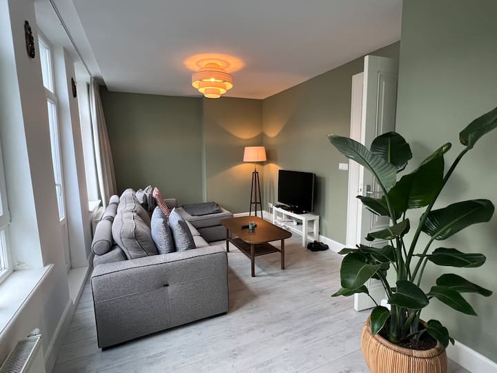 Ruim Appartement Aan De Gracht - Amsterdam