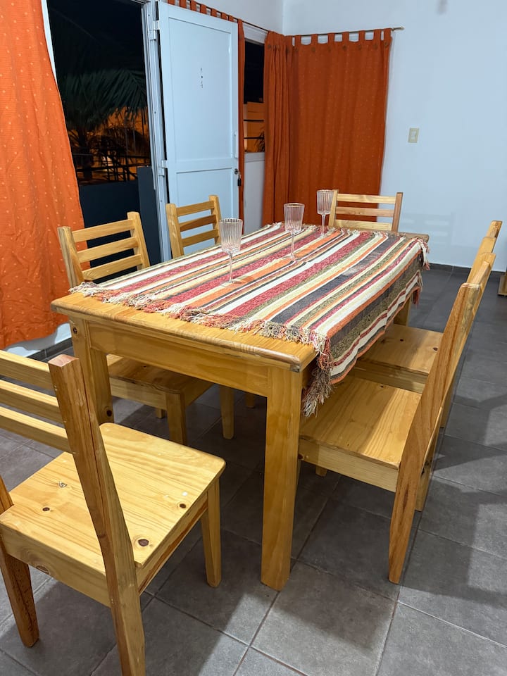 Depto. Equipado Con Asador, Cochera Zona Tranquila - Colonia Caroya