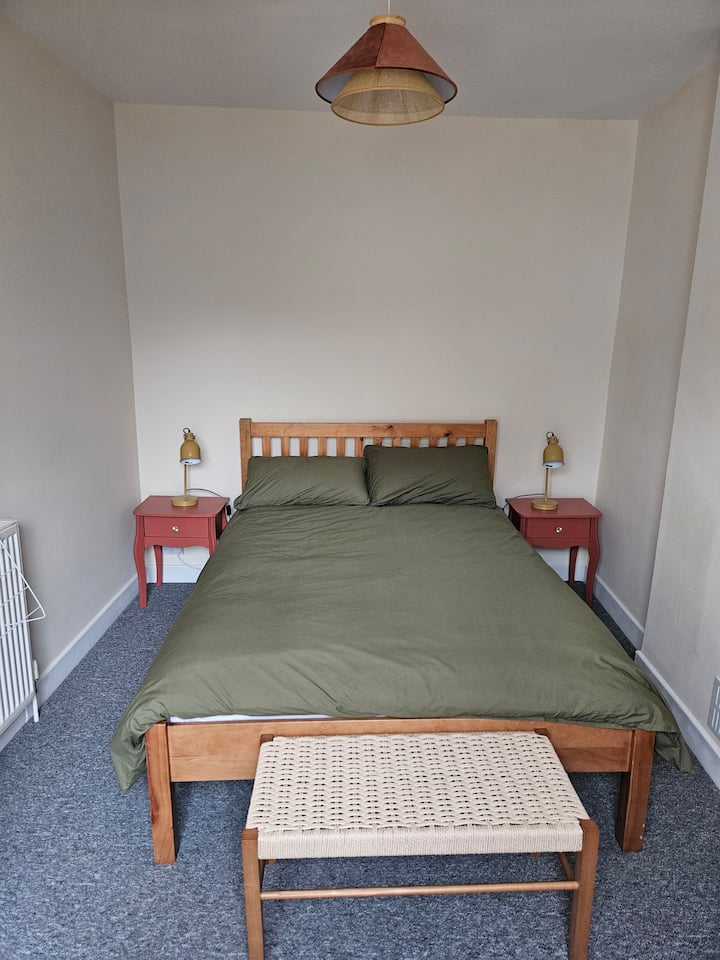Wild Sunflower | Cosy 1-bed Flat In Bristol - Brístol