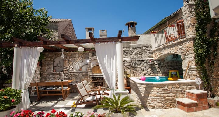 Villa Tudor - ŠOlta - Maslinica