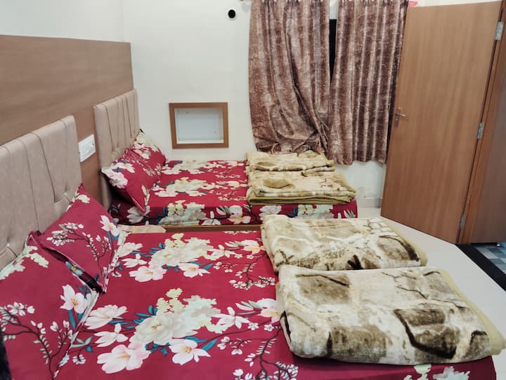 Mount Villa : Stay In The Heart Of The City - Abu