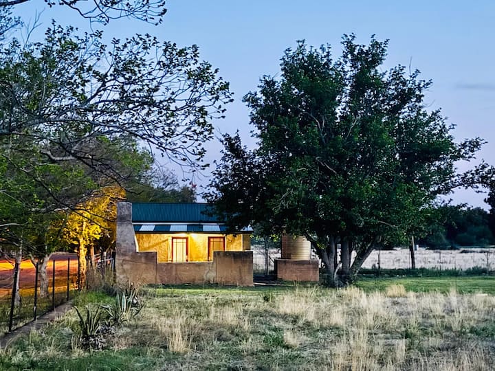 Restored Countryside Stable Cottage. Pet Friendly. - Philippolis