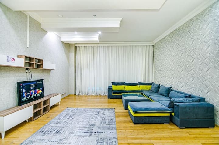 Nizami Stret 3 - Bakou