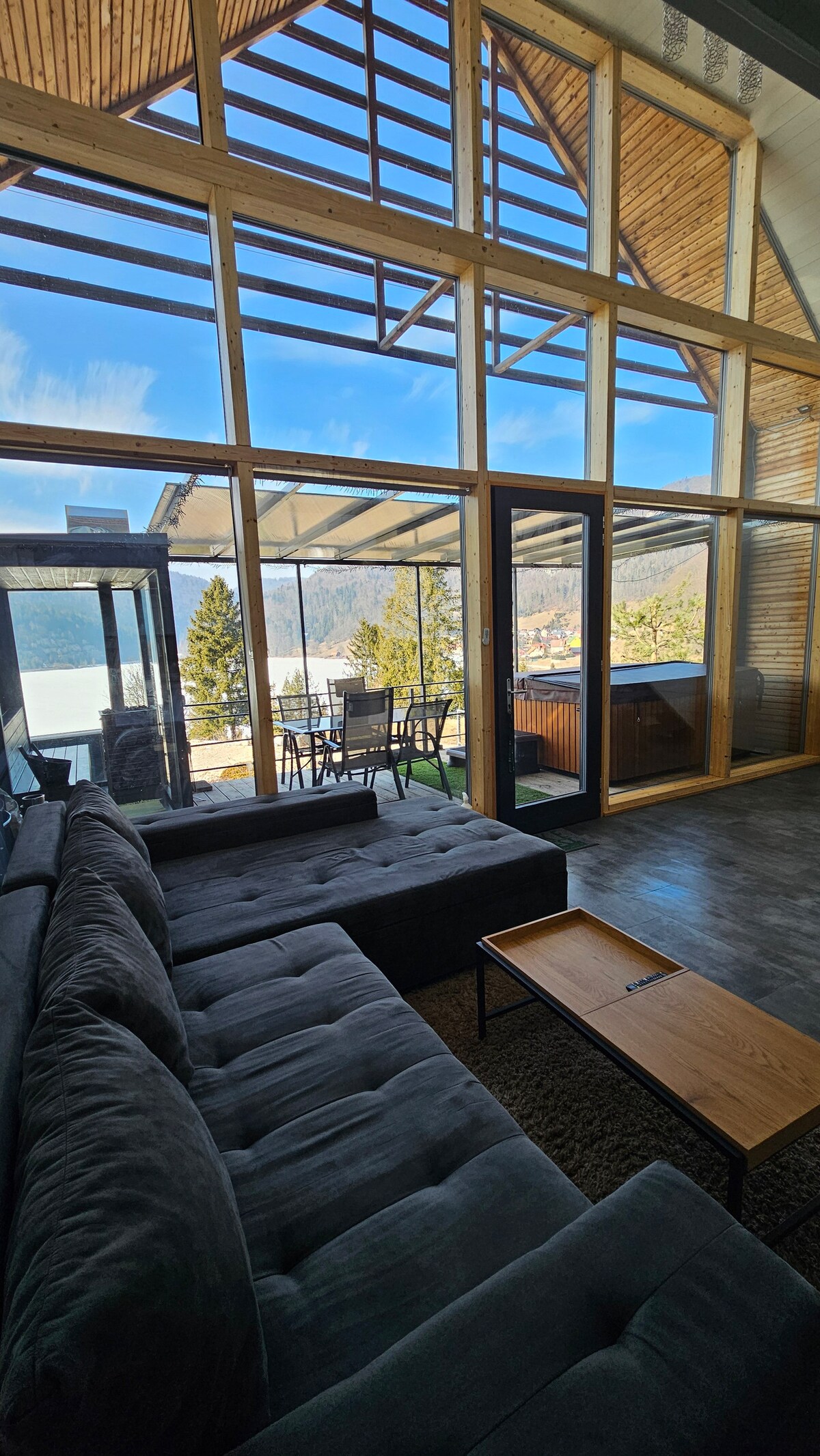 Lake Forest Panorama Spa Chalet - Lake View - Houses for Rent in ...