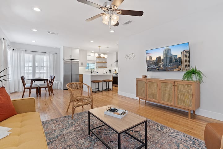 Bright Renovated Atx Home W/ Yard + Cowboy Pool - Austin