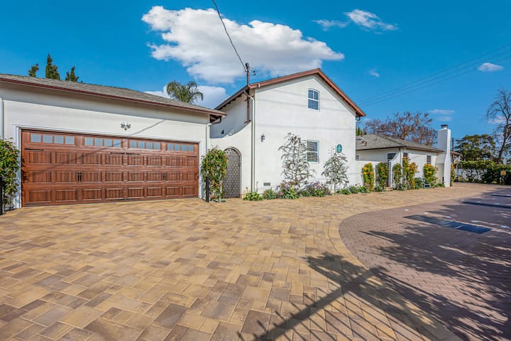 Lush Retreat: Downtown L.a. | Hollywood | Pasadena - Pasadena, CA