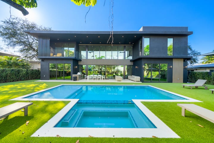 Villa Onyx, A Modern Oasis. - The Bahamas