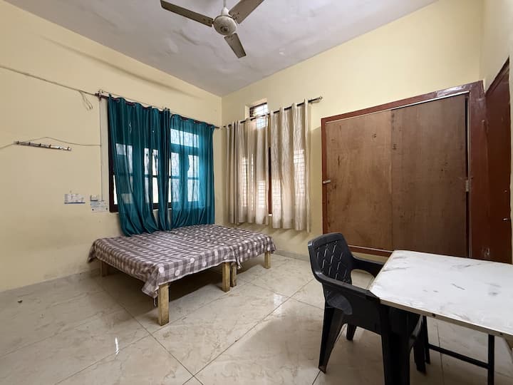 Rooms - Short Stay In Mahanagar Lucknow Men Only - Lucknow