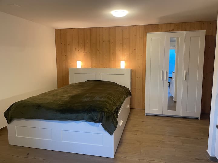 Studio Dans Une Maison Avec Entrée Indépendante - La Roche