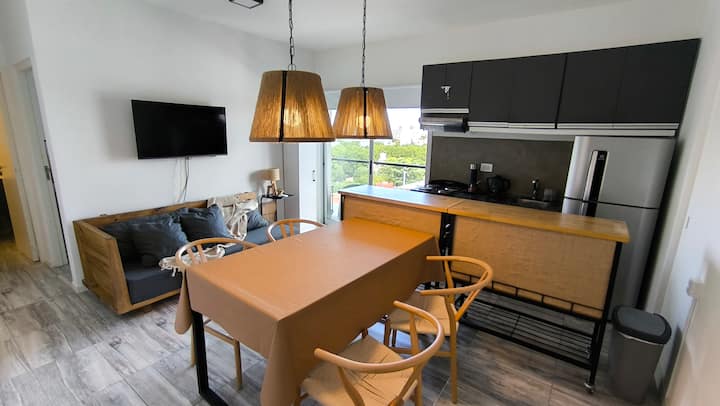 Depto61 - 2 Ambientes Y Cochera En La Plata - La Plata, Argentina