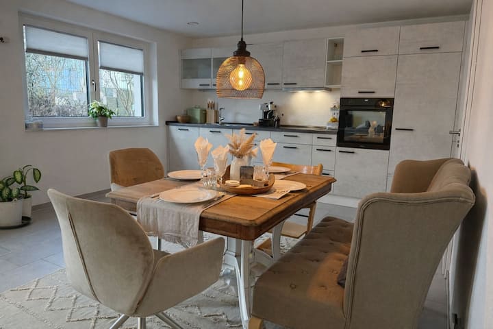 Moderne Ferienwohnung Mit Terrasse In Kuppenheim - Baden-Baden