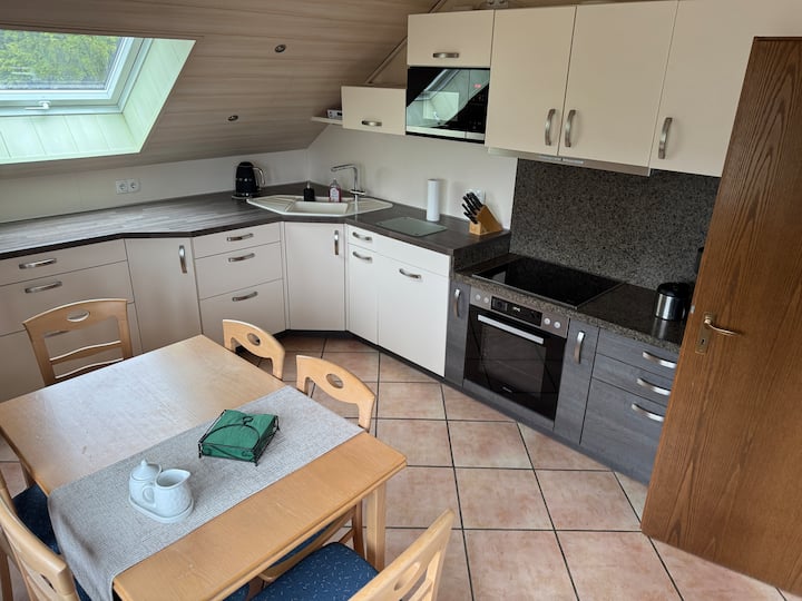 Dachgeschosswohnung Mit Burgblick - Arzbach