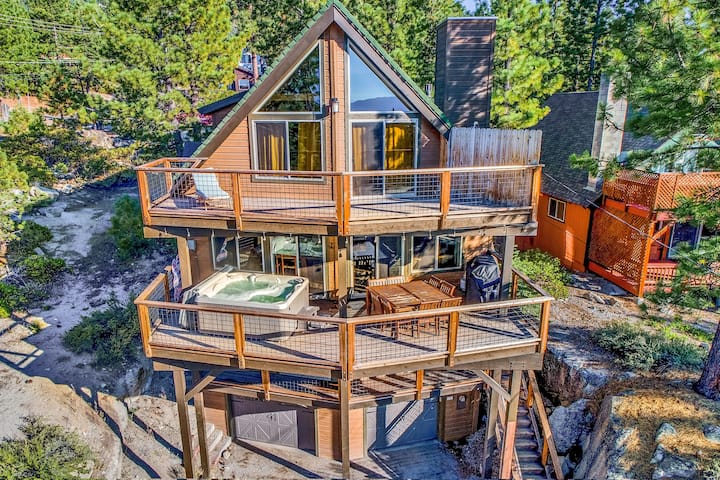 Heavenly Heights Chalet: Lakeviews, Hot Tub, Bbq - Lac Tahoe