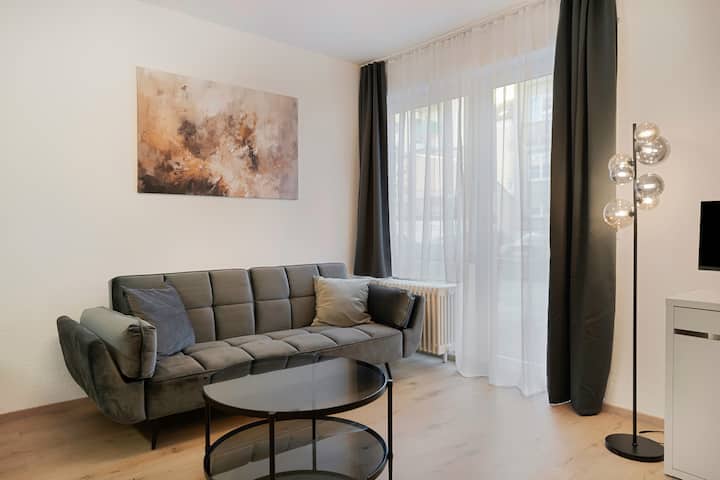 M&g Studio Für 3 Mit Parkplatz|küche|arbeitsplatz - Neu-Ulm