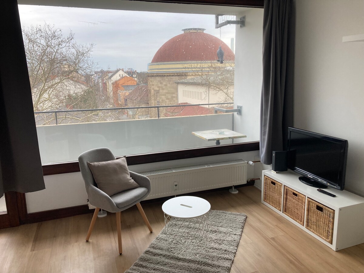 Licht en gezellig stadsappartement met uitzicht - Appartementen te Huur ...