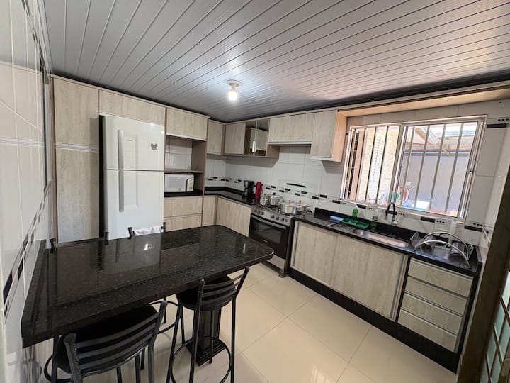 Casa Com Piscina. - Puerto Iguazú