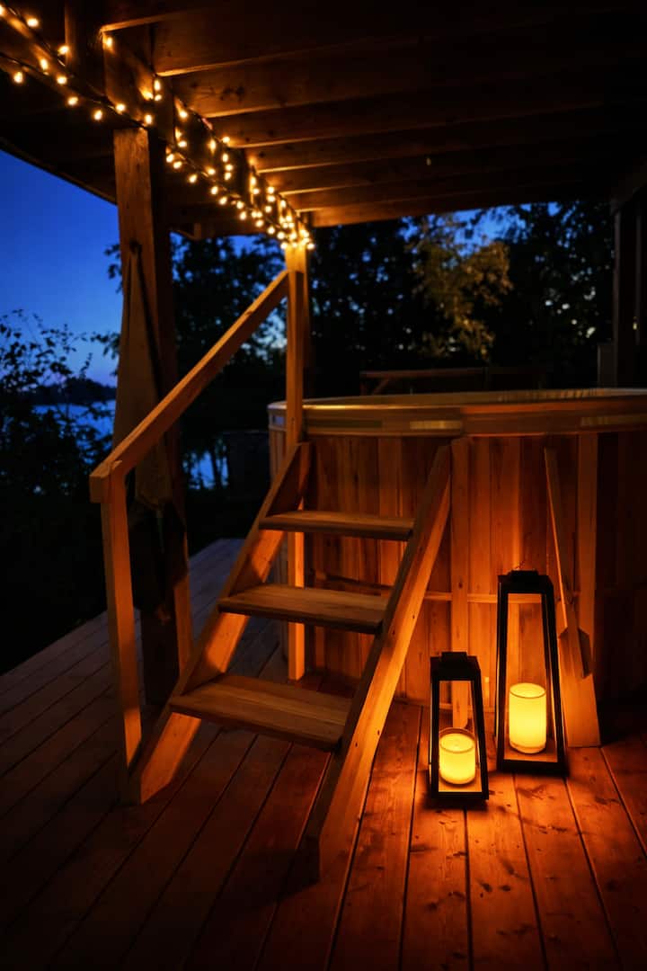 Hennesy House On Lotw - Kenora