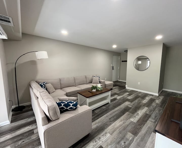 Your Peaceful Corner In Oakton - Fairfax, VA