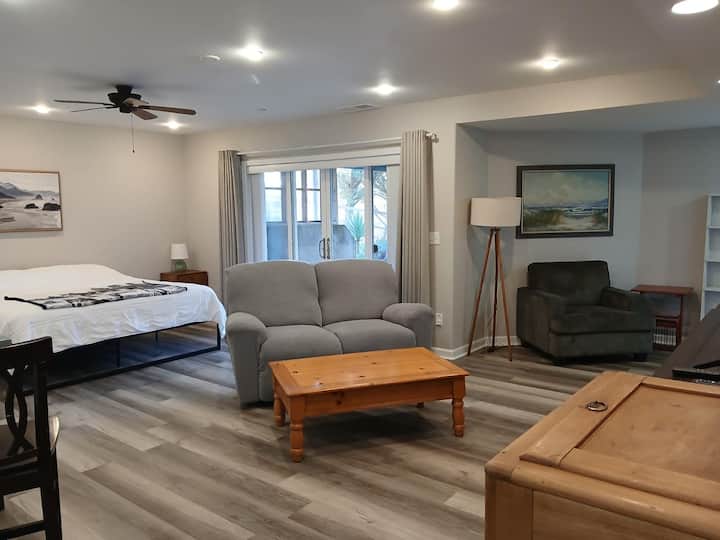 Studio Plus
Home Away From Home
For Travel Nurse - Astoria, OR