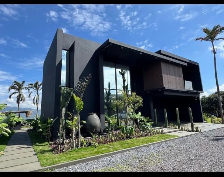 Luxury Home - Casa Lava, Vista Volcán de Fuego - Casas en renta en ...