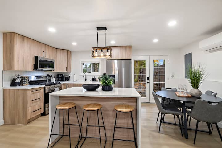 Remodeled 3br Lower-level Home | Dt Lynnwood - Lynnwood, WA