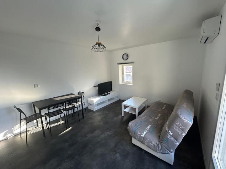 Studio Neuf Entièrement Meublé Dans Un Mas - Alès