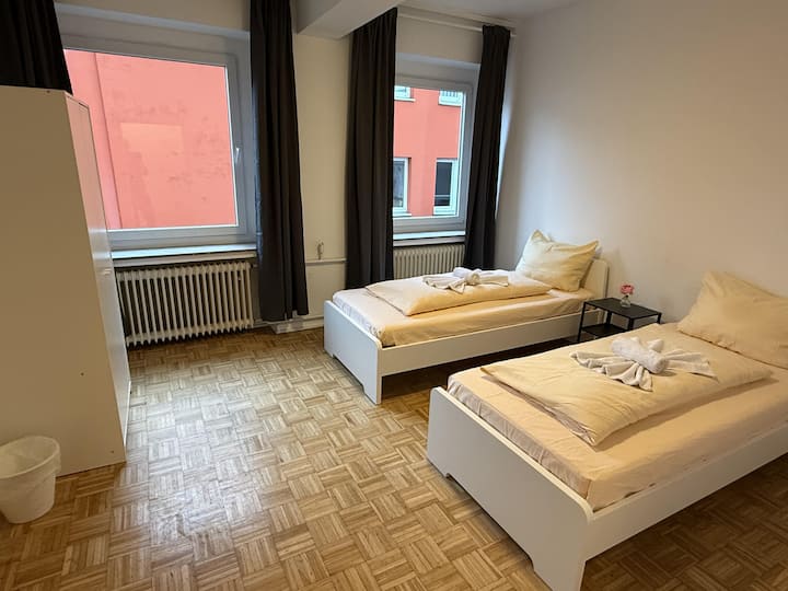 Private Double Room In Cologne City Center - Cologne