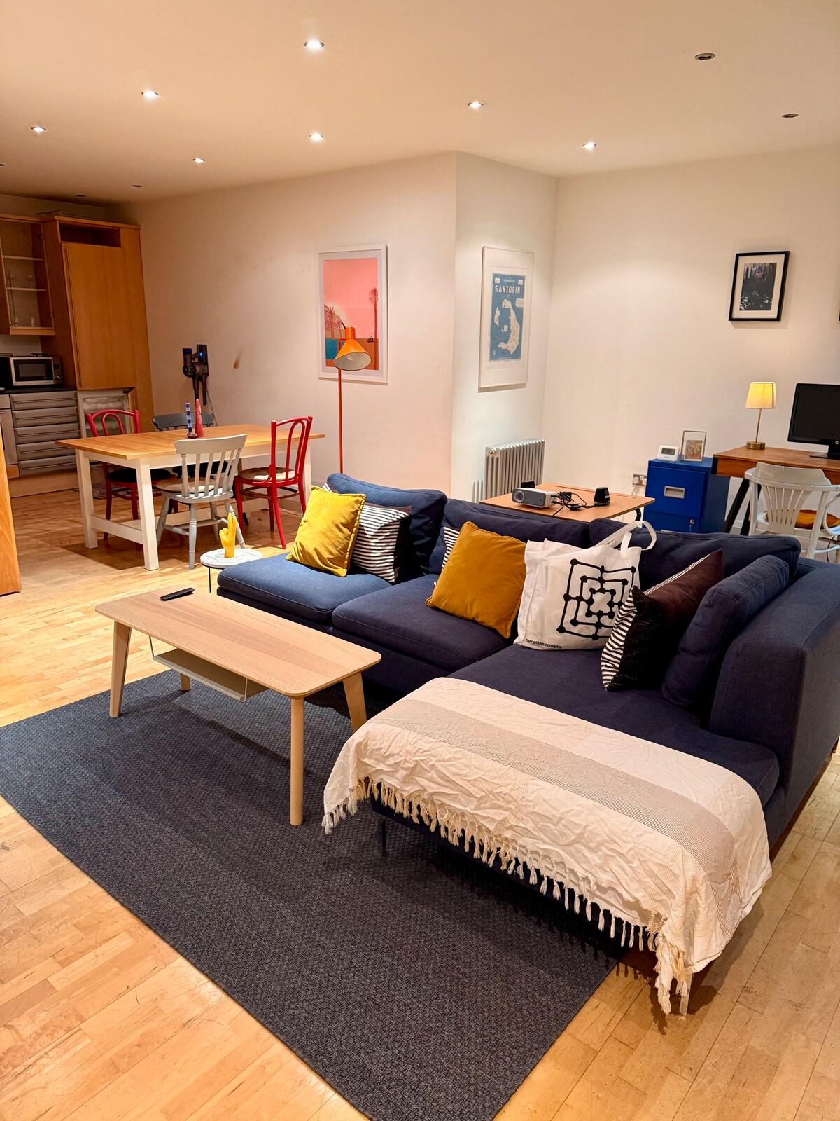 Stylish Loft Apartment in The Heart of Shoreditch - Flats for Rent in ...