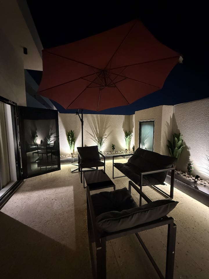 Upper Apartment In Al Burj Neighborhood - Arabia Saudita