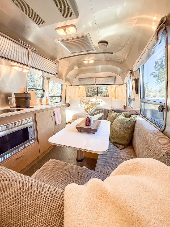 Adventure Basecamp: Tumalo Airstream - Oregon