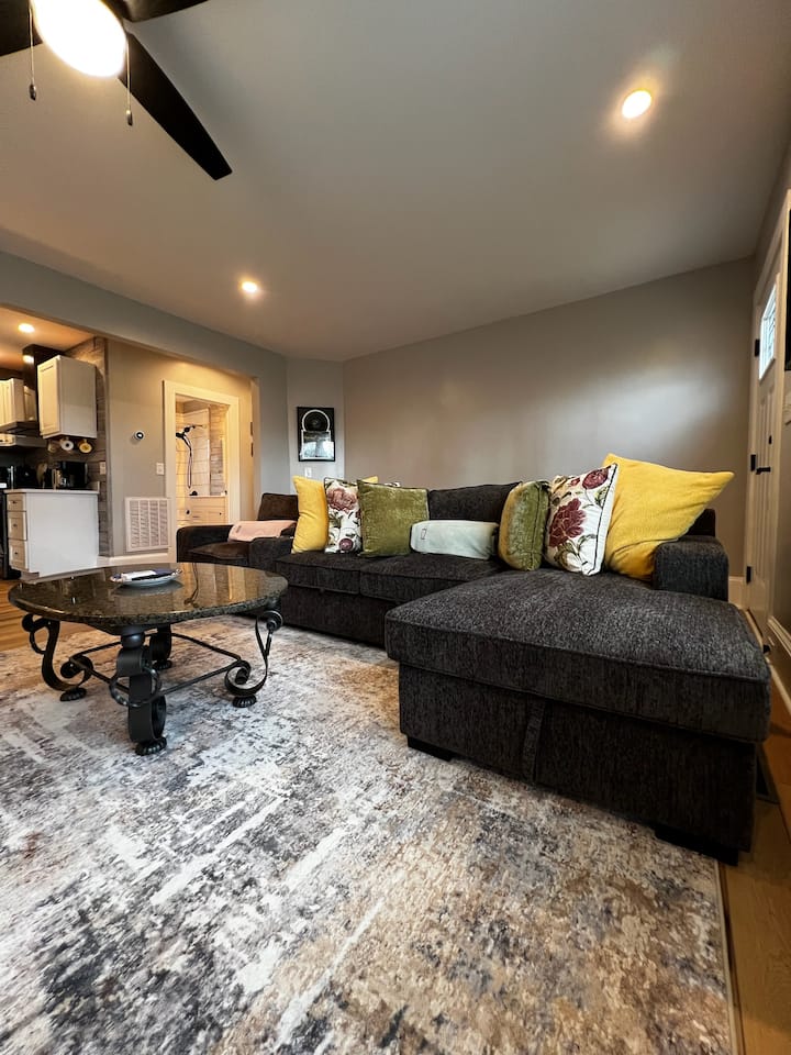 The Cozy Cottage - Statesville, NC