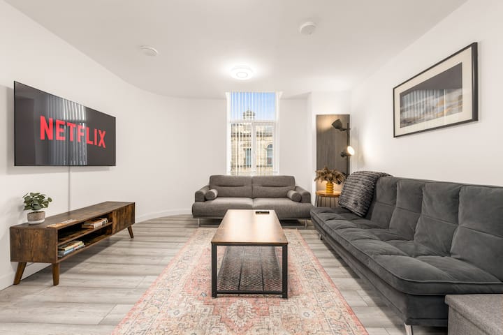 The Manchester Town Escape | Parking | Sleeps 4 - Manchester