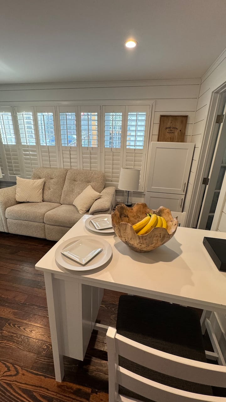 Stony Brook Village Cozy 1-bed Retreat - Stony Brook, NY